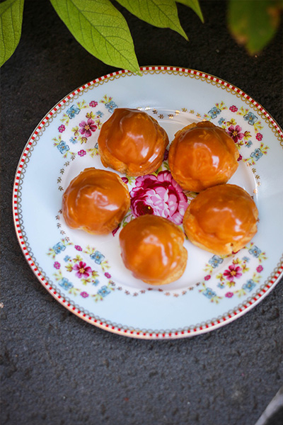 Recette des Mini choux au caramel beurre salé - Dollyjessy (Jessica ...